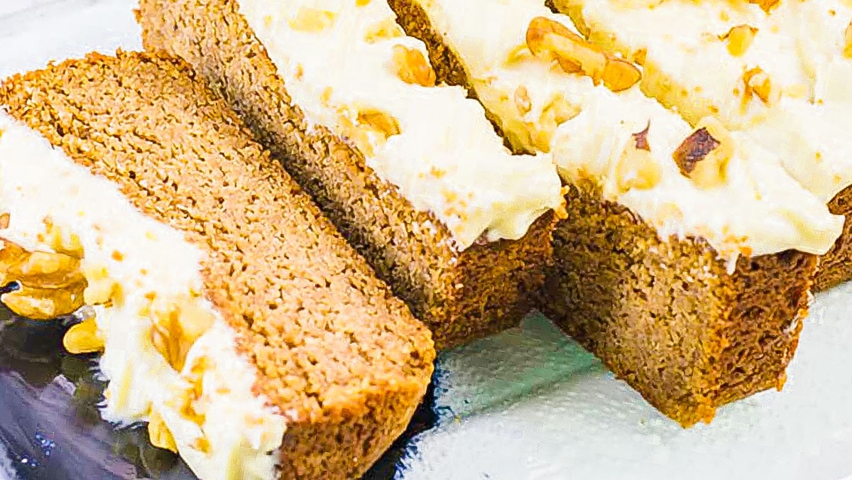 The Best Keto Gingerbread Cake (2g Carbs) | by My Keto Kitchen